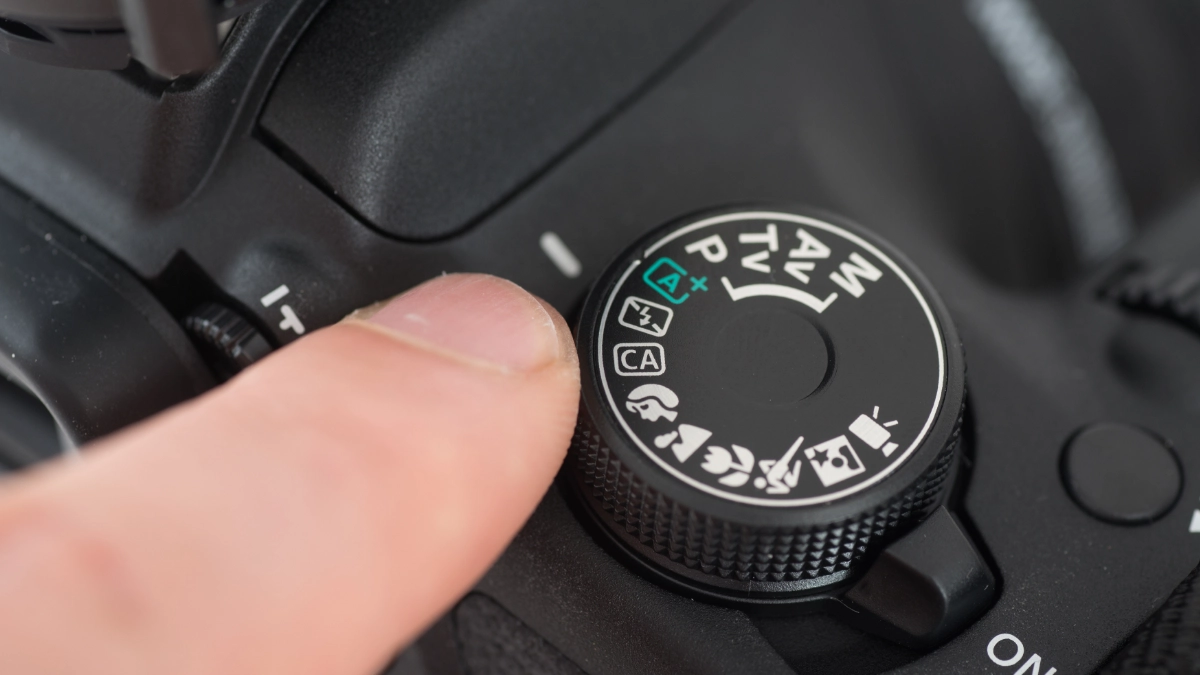 Mengenal Fungsi Tombol Kamera DSLR untuk Pemula